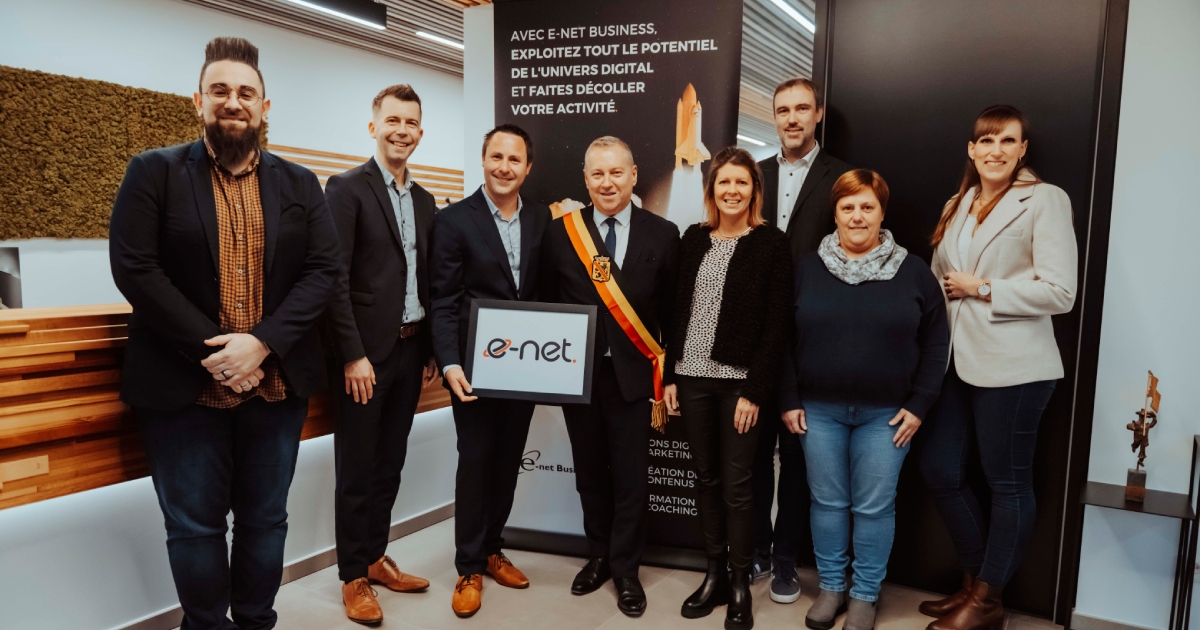 Création du nouveau logo E-net enutilisant les neurosciences